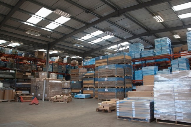 4 Signs Need To Invest In a New Distribution Warehouse Layout